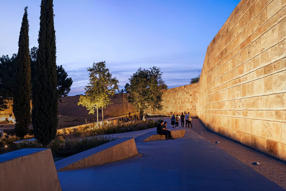 Landscape Lighting Solutions for MDI 28.08.2025 - CDM2